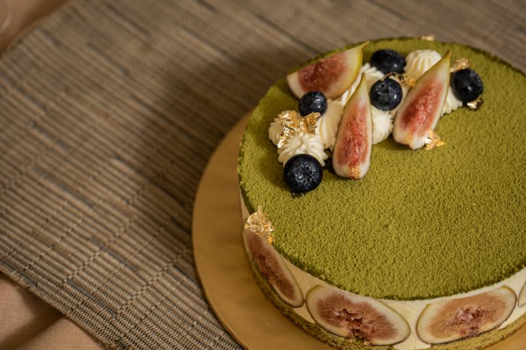 Matcha and Fig Genoise – SuperfoodOasis